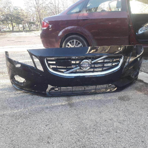 Volvo s60 delovi,novi i polovni