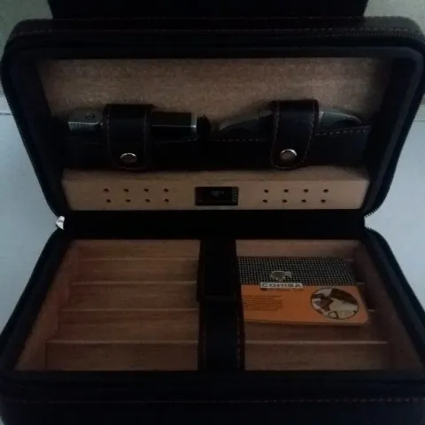 PUTNI HUMIDOR COHIBA