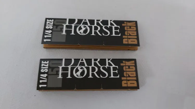 DARK HORSE SREDNJA RIZLA