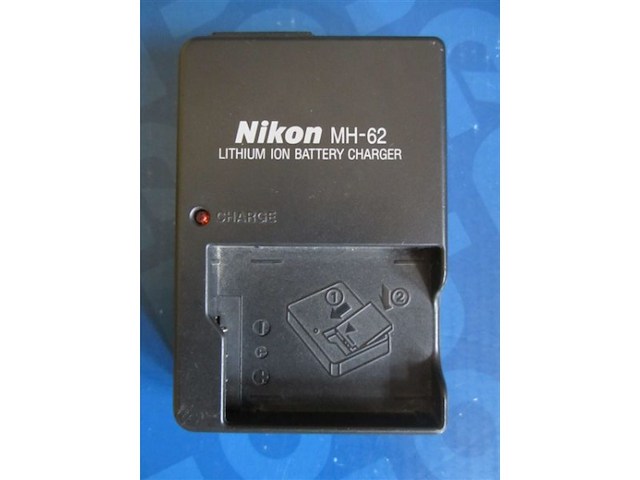 Nikon punjač MH-62 za baterije EN-EL8