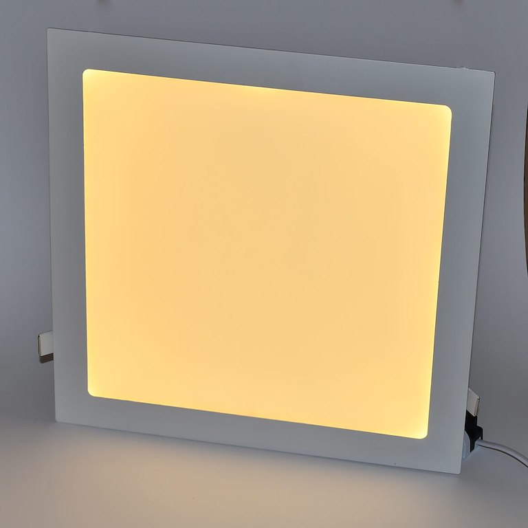 LED panel 24W ugradni četvrtasti – Topla bela