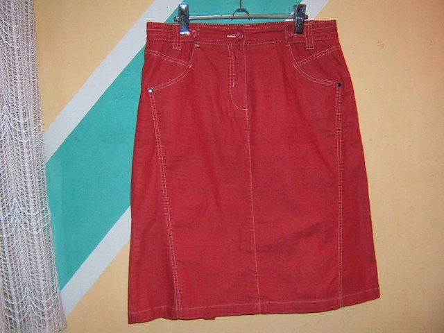 Crvena jeans suknja vel 42 kao nova