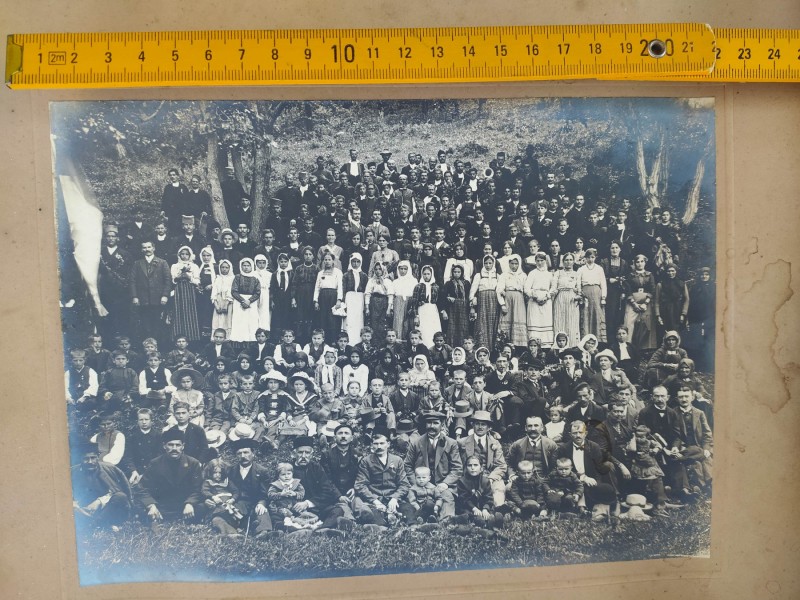 Velika grupna fotografija ,predratna