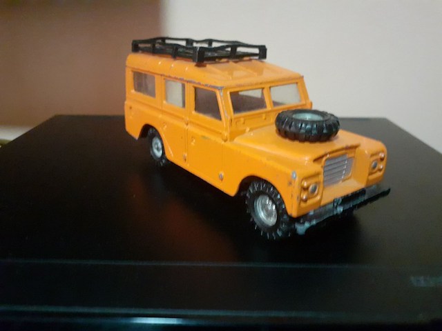 LAND ROVER 109 WB CORGY