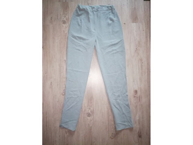 Mom fit italijanske pantalone *NOVO*