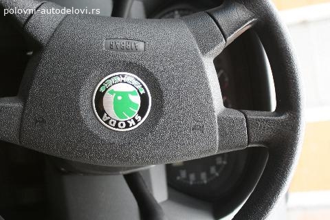 Skoda Fabia airbag volana