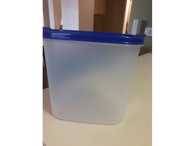 Tupperware oval, 1,75L