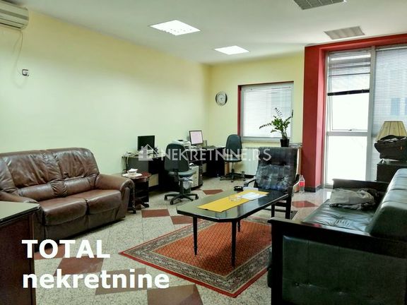 LOKAL NOVI SAD, 76970€