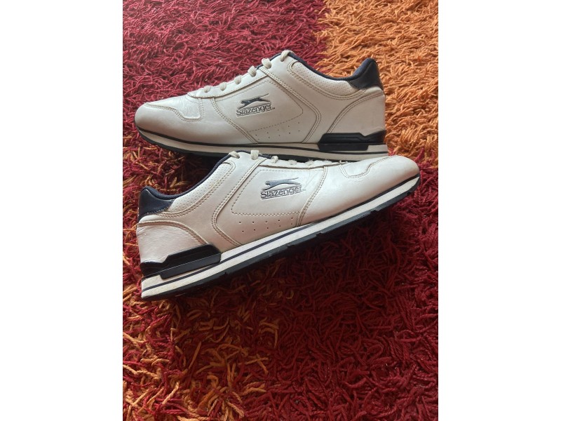 Slazenger patike 43