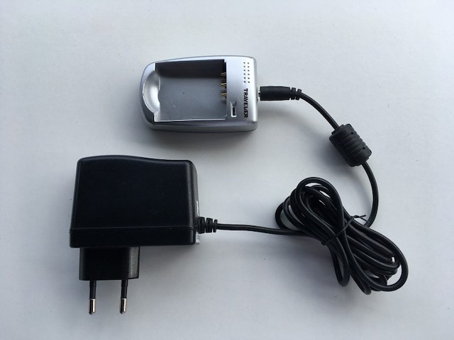 Traveler Smart Battery Charger PR-8330-G