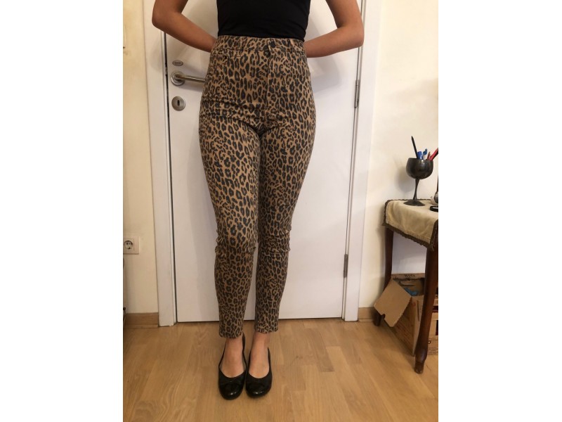 Farmerke `H&M` Animal print NOVE
