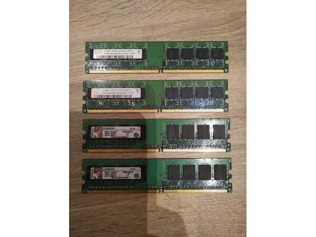 2 GB / 4 x 512mb DDR2 upareno