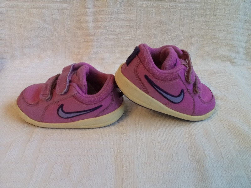 PATIKE `NIKE` br. 24/15cm.