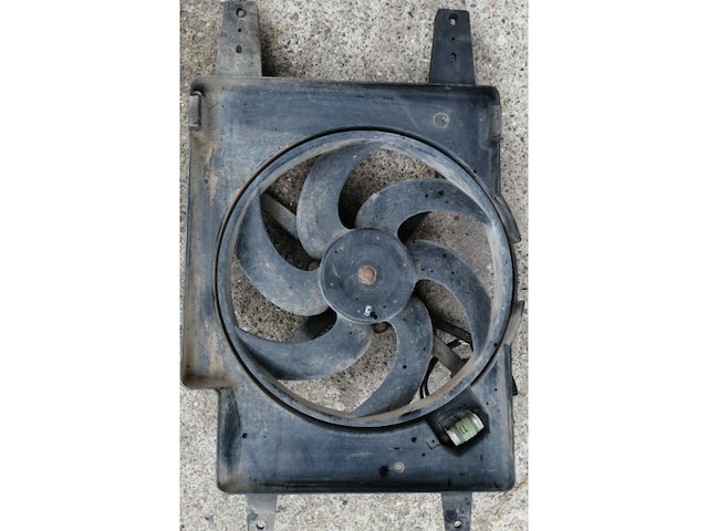 Ventilator hladnjaka Alfa Romeo 156 1.8