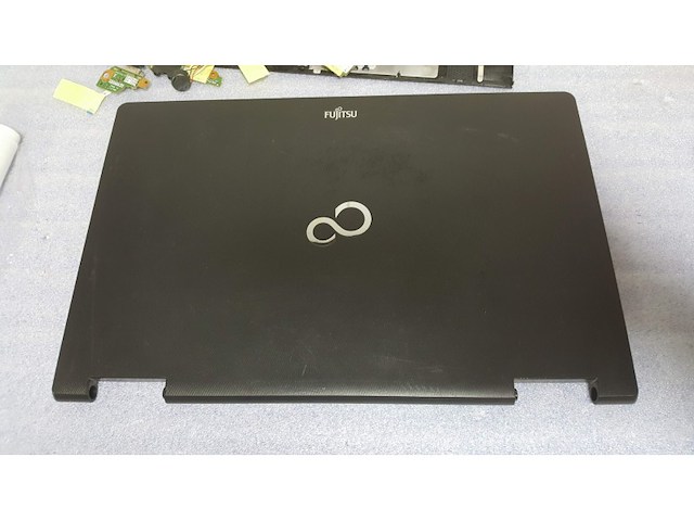 Gornji deo kucista za Fujitsu Lifebook E751