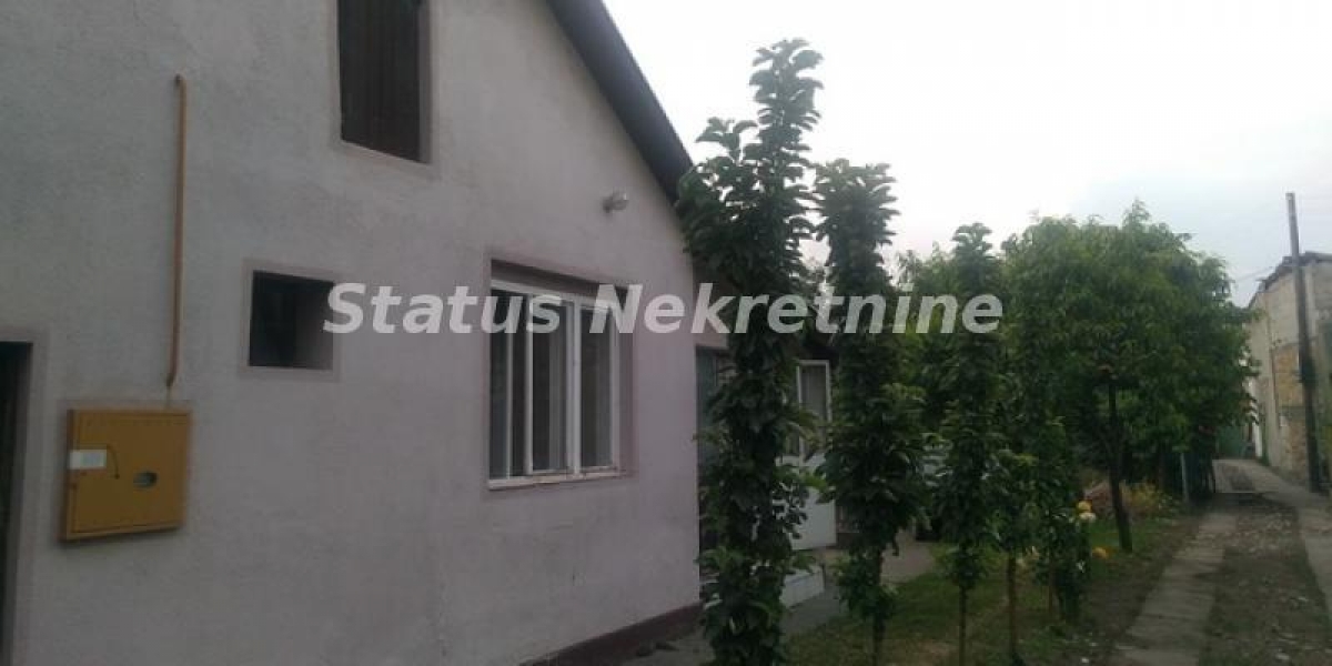 Salajka-Porodična kuća 80 m2 sa Lokalom-065/385 8880