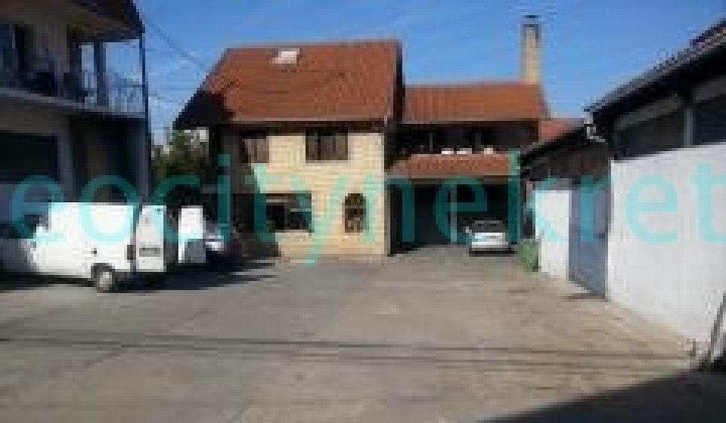 Voždovac, Medaković, Mokroluška, 20. 0, 1200m2, 1000000EUR