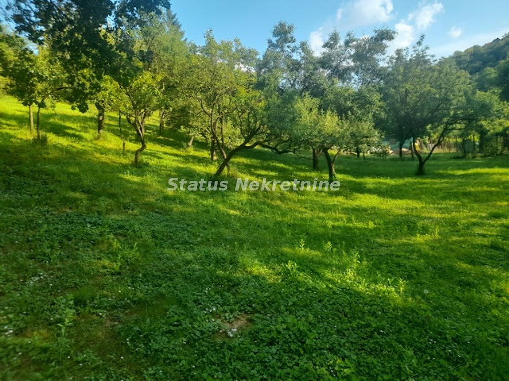 Kuća na Grigovcu za uživanje Plac 2771 m2 u Rajskoj Bašti-065/385 8880