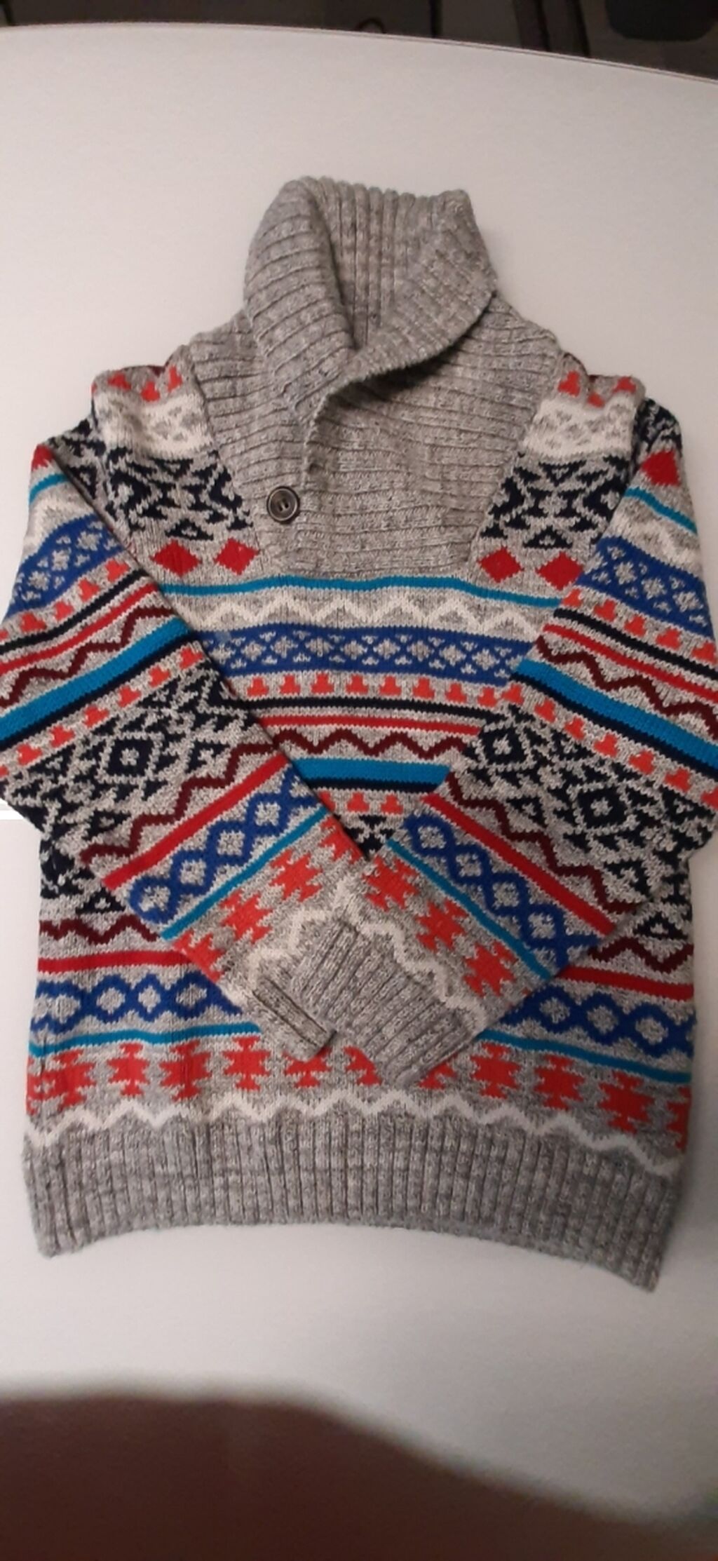 H&M, Kežual džemper