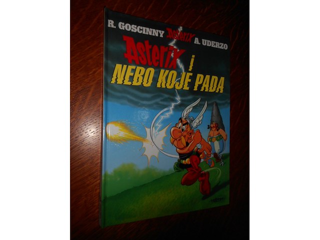 Asterix i nebo koje pada  tvrdokoričeno