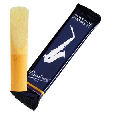 VANDOREN SAXOPHONE TRADITIONAL & CLARINET REED BB 4