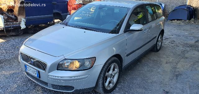 Volvo V50 2.0 D 100kw POLOVNI DELOVI