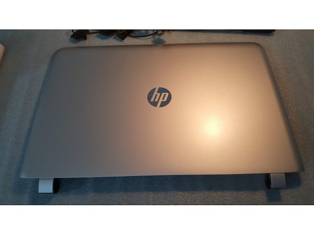 Gornji deo kucista za  HP pavilion 17-G104NG