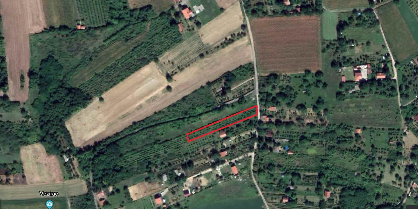 Prodajem parcele u Petrovaradinu