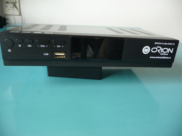 ORION DVB-T2 Risiver sa RF modulatorom za stare TV
