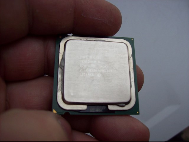 Intel Pentium D 820(2x2.8Ghz) Dual,2Mb,Socket 775