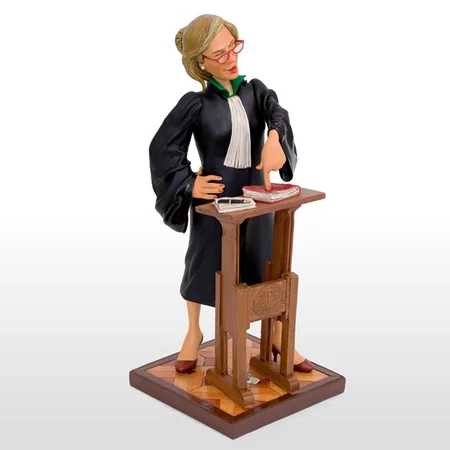 Forchino – Lady Lawyer- a small figure