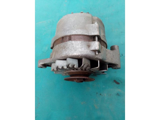 Alternator Opel vektra A 2.0 i 1.8 8 V