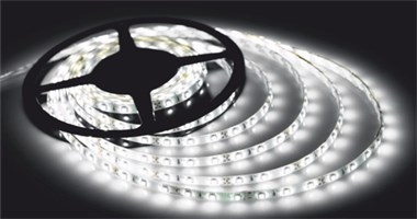 LED TRAKA 12V BELA 3528 9,6W