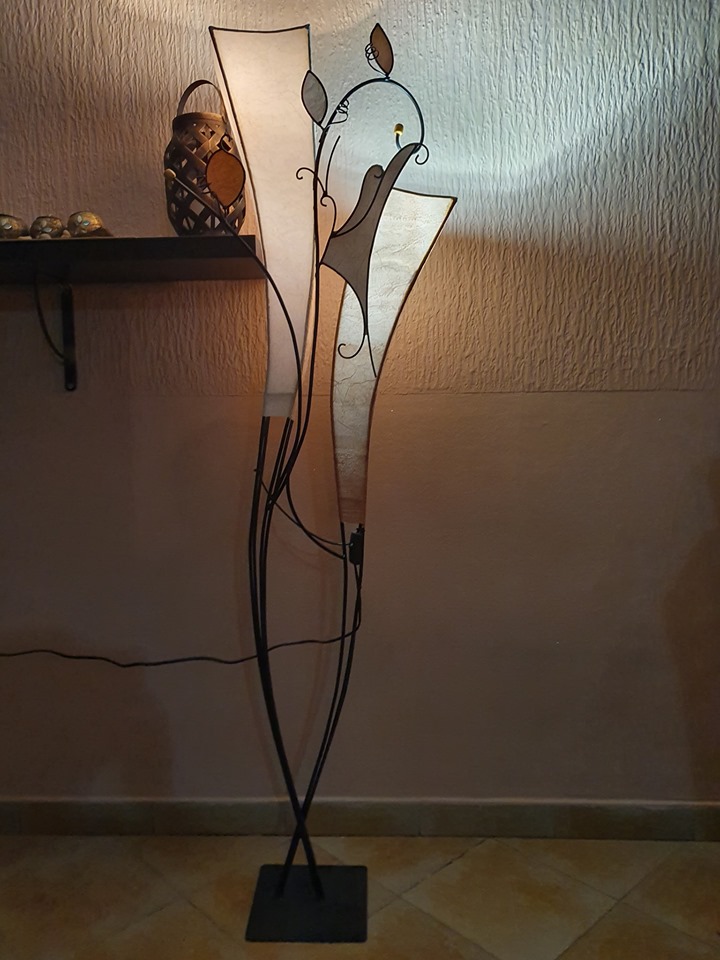 Podna lampa Mia leptir 160cm