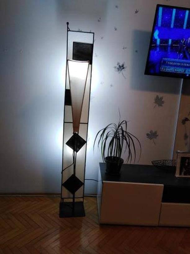 Podna lampa