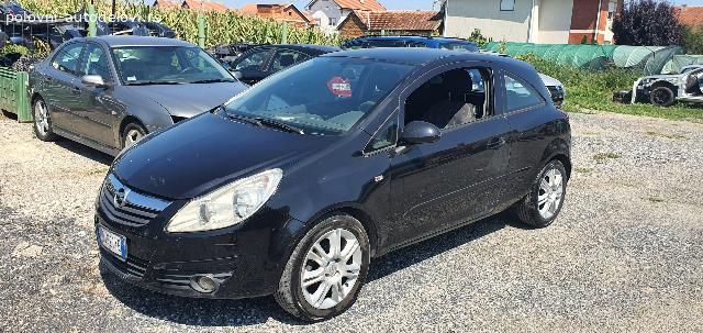 Opel Corsa D 1.3 cdti POLOVNI DELOVI