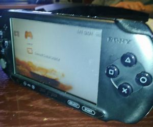 Sony psp konzola