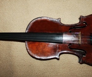 Violina stara 100 godina 4/4 - u odlicnom stanju - obnovljena