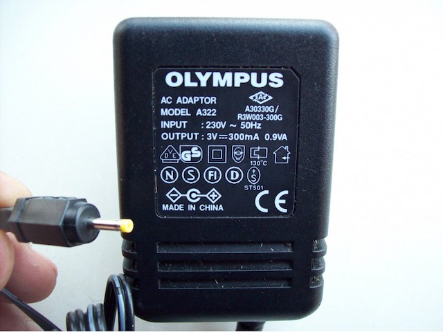 OLYMPUS  adapter  3 volta - 300mA nov - orginal