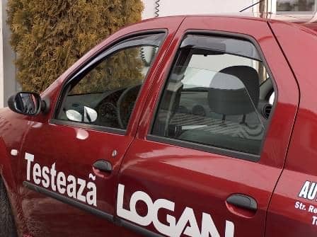 Bocni vetrobrani (prednji) za Dacia Logan