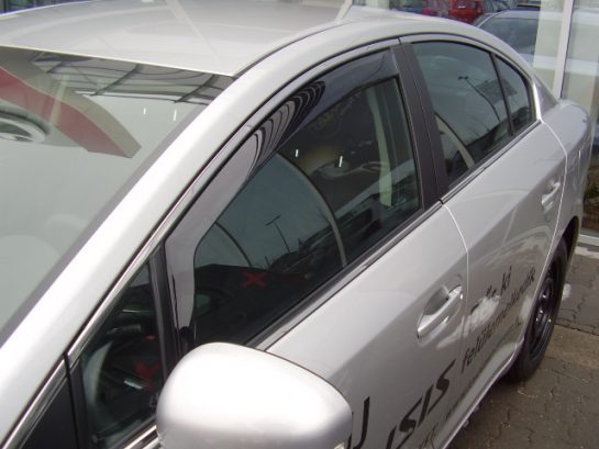 Bocni vetrobrani (prednji) za Toyota Avensis (4/5 vrata, 2009-)