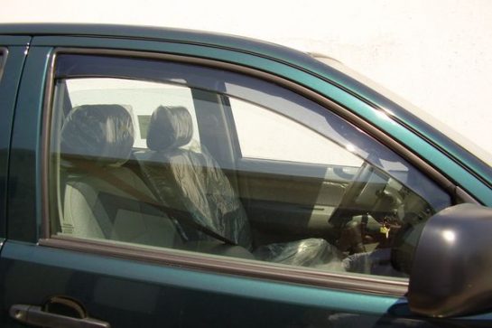 Bocni vetrobrani (prednji) za Toyota Hilux (4 vrata, 2006-)