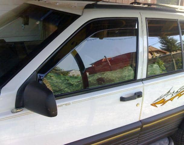 Bocni vetrobrani (prednji) za Grand Cherokee (1992-1998)