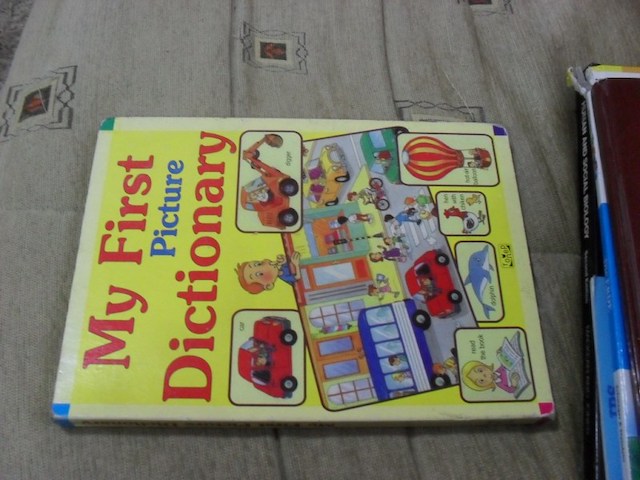 MY FIRST PICTURE DICTIONARY