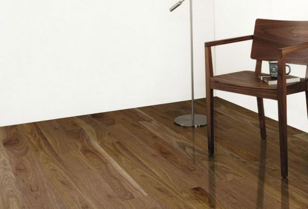 LAMINAT KAINDL 10MM 80121 HG (2.25M2) KL.32 VISOKI SJAJ WALNUT RAVENNA A-9%