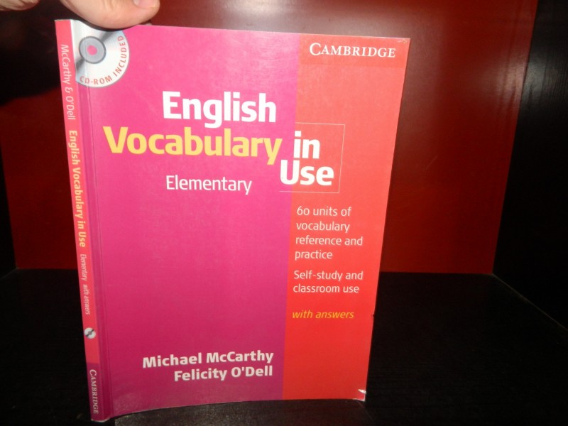 English Vocabulary in Use - elementary + CD