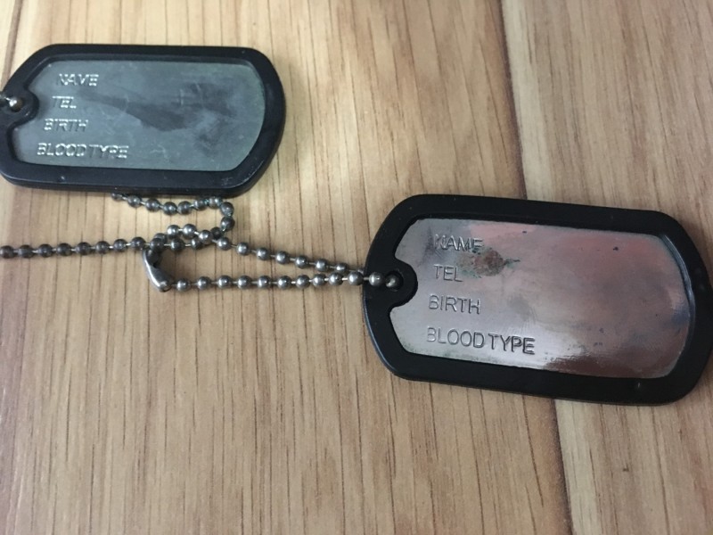 Ogrlica sa vojnickim plocicama DOG TAGS