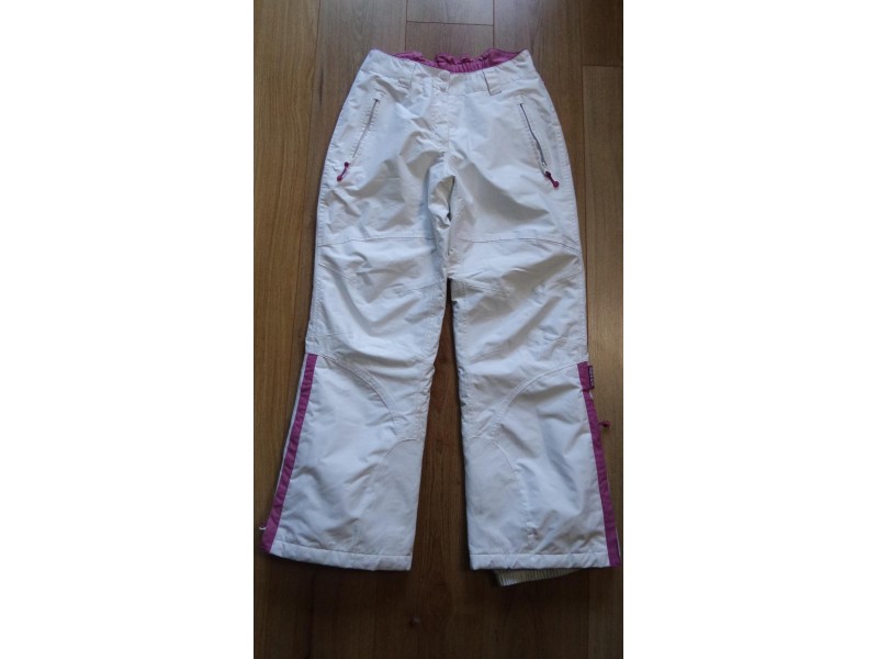 ++TCM++savrseneSKI pantalone VEL.38-40,NOVE