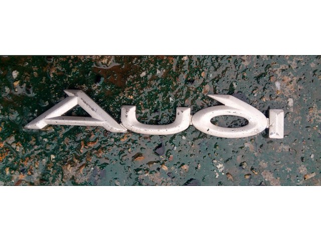 AUDI ZNAK NA GEPEKU ZA AUDI 80 JAJE