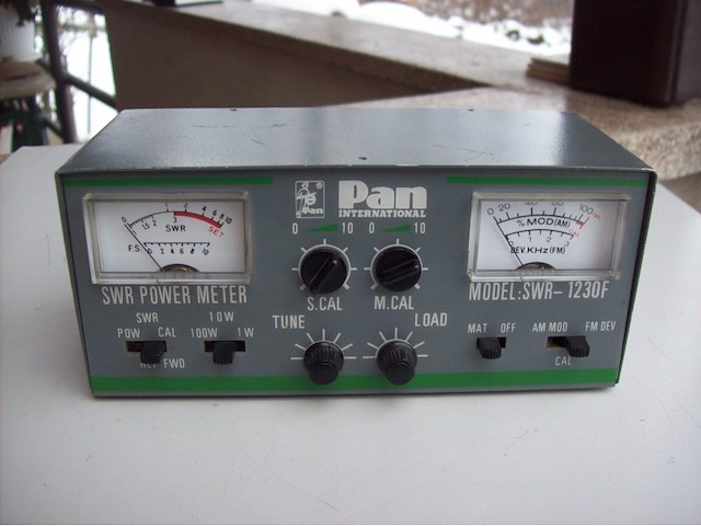 SWR POWER METER Pan International SWR - 1230F